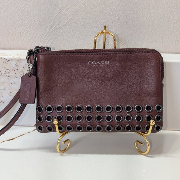 Coach | Bags | Coach Brown Leather Wristlet With Grommets Euc Pockets ...